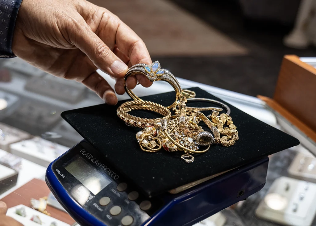 Repairs and Sales – Diamond & Jewelry Gallery